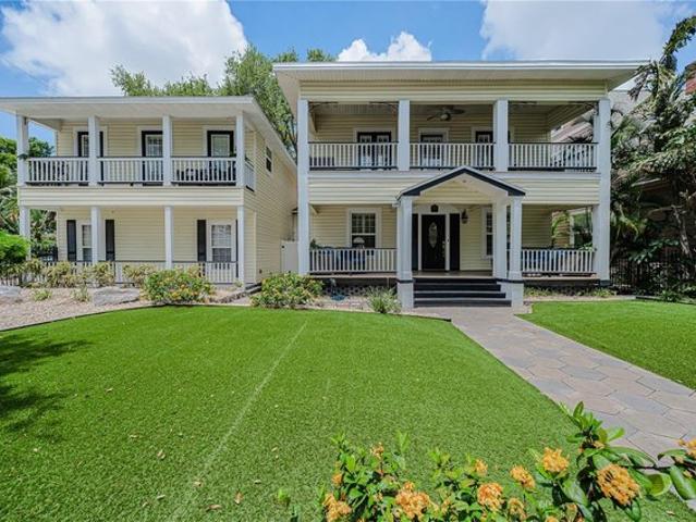 732 and 732 1/2 Ne Oak St, Saint Petersburg, FL 33701