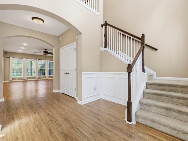 732 Dreamland Dr