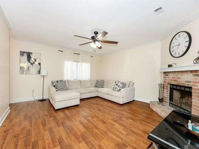 732 Elk Lake Dr, Baton Rouge, LA 70816