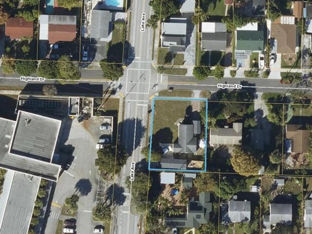 732 Highland Dr, West Palm Beach, FL 33405