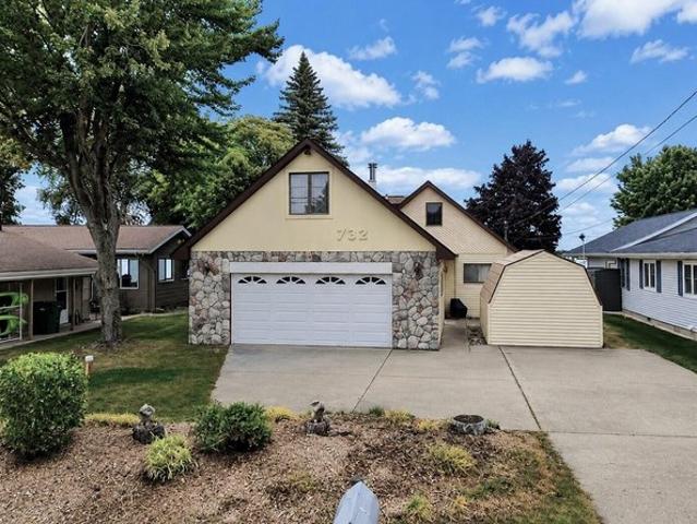 732 Iroquois Ave, Prudenville, MI 48651