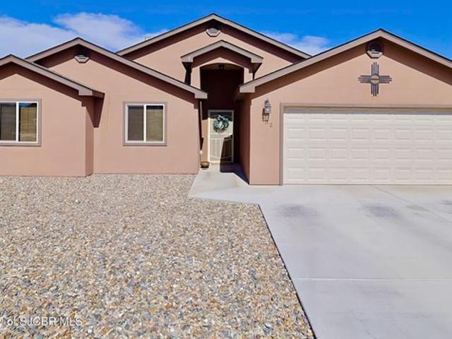 732 Jordan St, Farmington, NM 87401