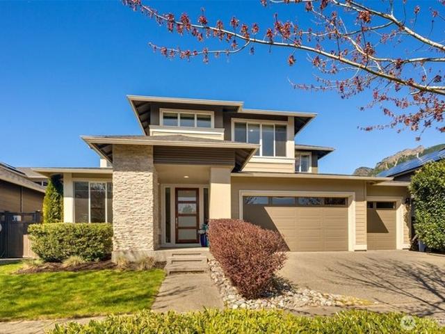 732 SE 11th St, North Bend, WA 98045