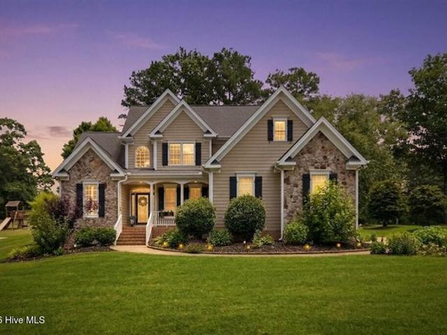 732 Parkridge Dr, Clayton, NC 27527