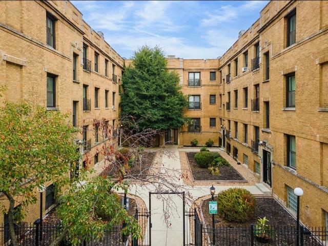 732 W Roscoe St, Unit SGA, Chicago, IL 60657 | Compass