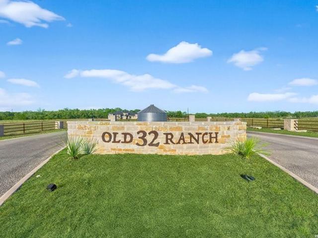 732 Whiskey Trl Lot 35, Blanco, TX 78606