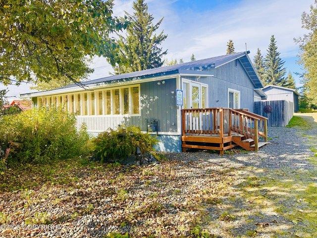 73340 School Ave, Anchor Point, AK 99556