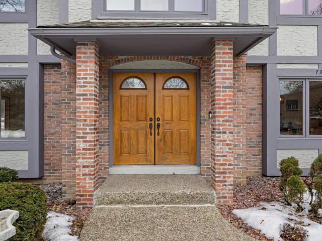 7334 W 114th St Cir, Bloomington, MN 55438 | Compass