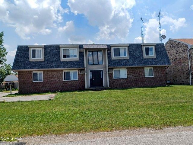 7335 Ayers Rd, Perrysburg, OH 43551
