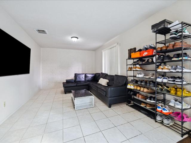 7335 Cook Rd, Unit 7335, Houston, TX 77072 | MLS #11511 | Compass