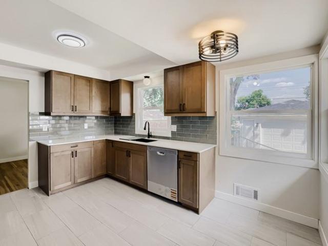 7335 Penn Ave S, Minneapolis, MN 55423