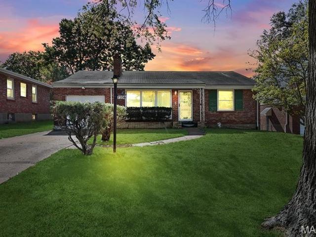 7336 Milan Ave, University City, MO 63130