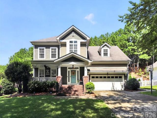 7336 Cascading Pines Dr, Tega Cay, SC 29708