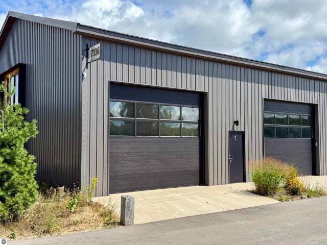7336 E Duck Lake Road # #1