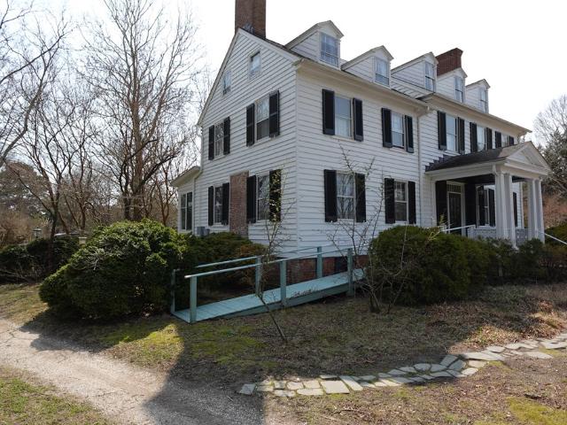 7337 Bayside Rd