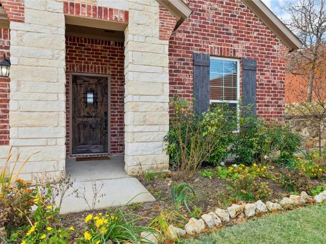 7337 Howling Coyote Lane