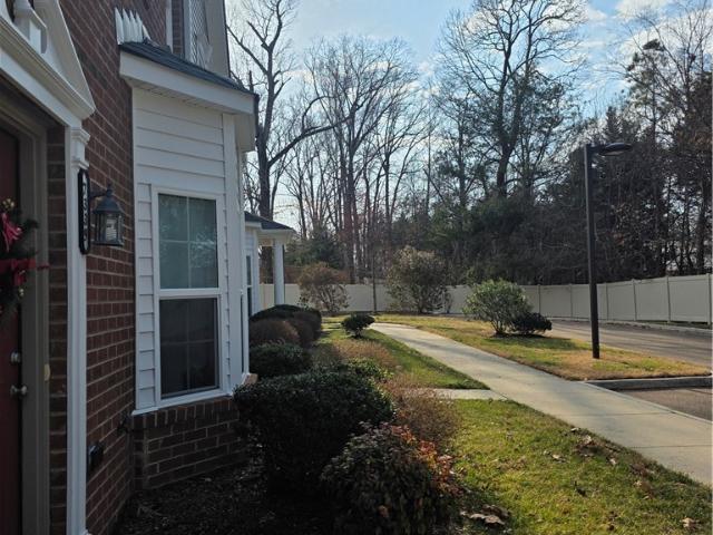 7337 Pebble Lake Dr, Mechanicsville, VA 23111 | MLS #2605 | Compass