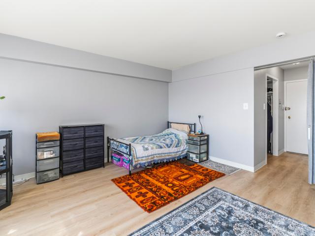 7337 S South Shore Drive # 211