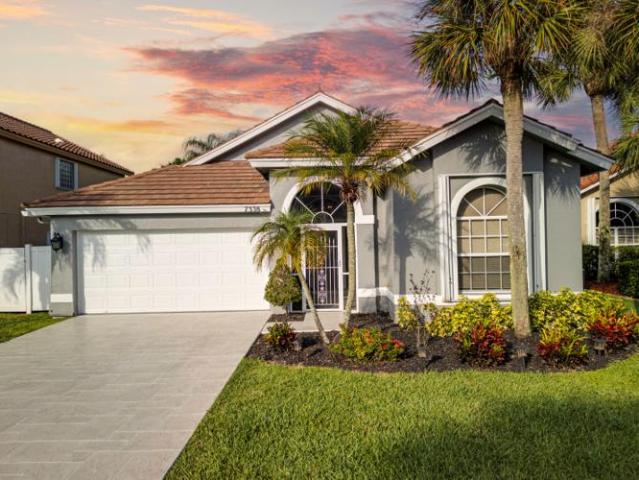 7338 Oakboro Dr, Lake Worth, FL 33467