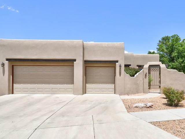 7339 Enchanted Sky Ln NE, Albuquerque, NM 87113