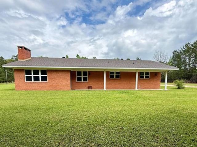 7339 US Highway 190 E, Livingston, TX 77351