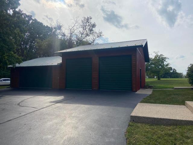 7330 N Crestview Road