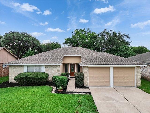 7330 Daylight Ln, Houston, TX 77095
