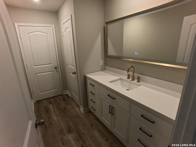 7330 Sharma Valley