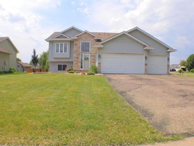 7331 Lamont Ave NE, Albertville, MN 55301