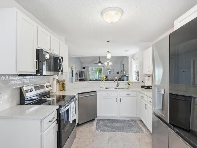7331 Suncatcher Drive