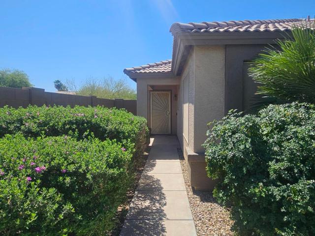 7331 W Raymond St, Phoenix, AZ 85043 | MLS #7011 | Compass