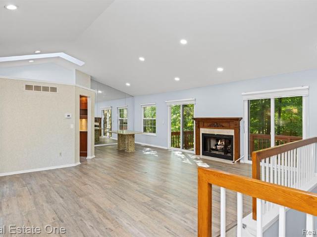 7332 Meadowridge Circle