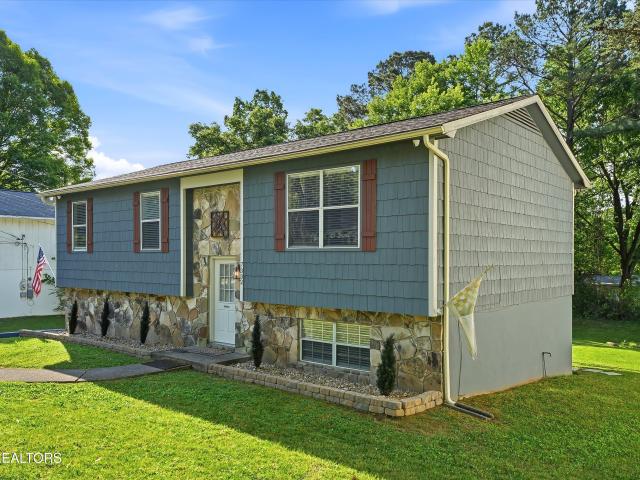 7332 Toxaway Drive