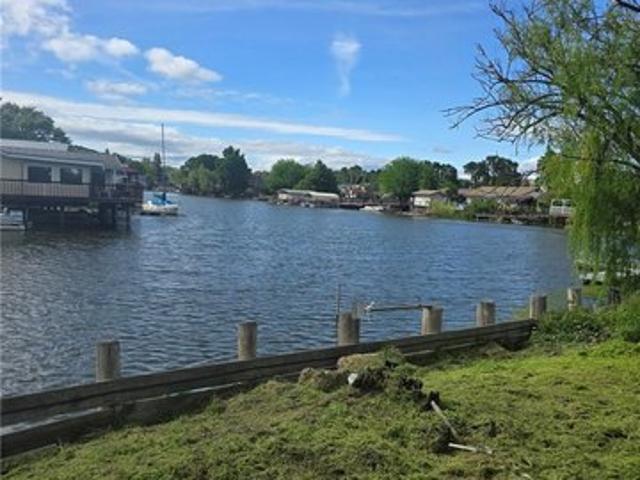 7333 Anchor Dr, Clearlake, CA 95422