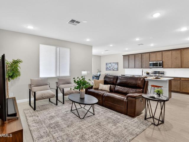 7333 e purple prairie drive