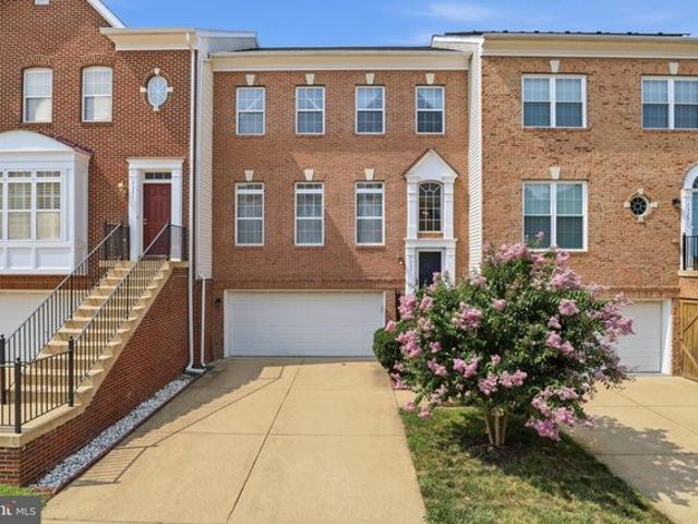 7333 Hampton Manor Pl, Springfield, VA 22150