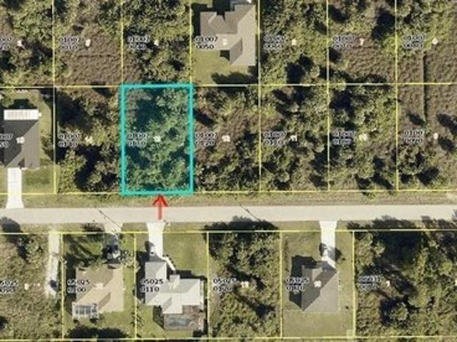 733 Calumet St E, Lehigh Acres, FL 33974