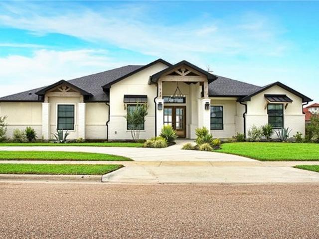 733 Battle Creek Dr, Corpus Christi, TX 78415