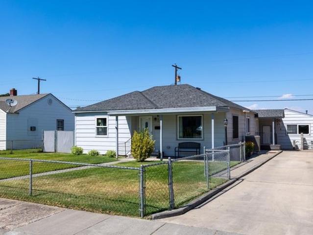 733 E 4th Ave, Kennewick, WA 99336