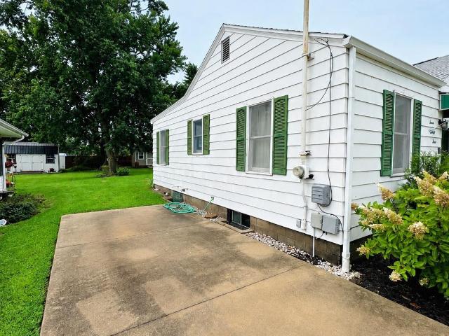 733 Hickory Terrace