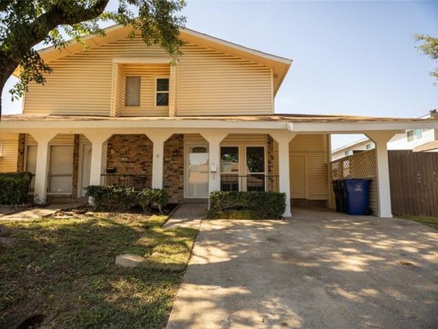 733 Intrepid Dr, Garland, TX 75043