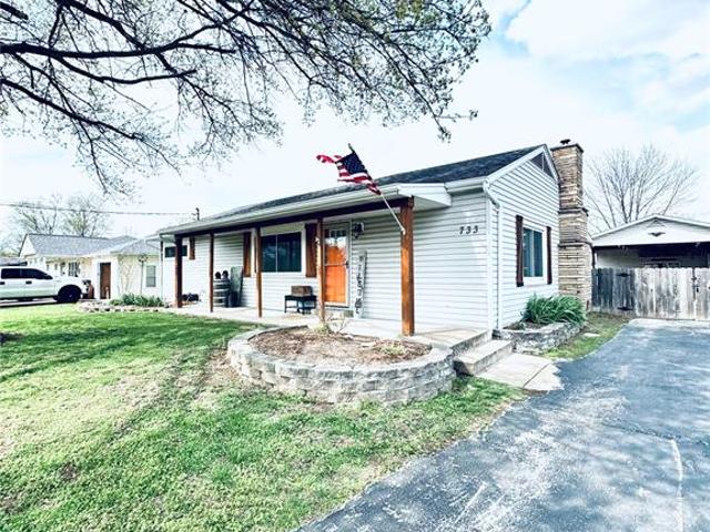 733 Lake Dr, Herculaneum, MO 63048 | MLS #26021 | Compass