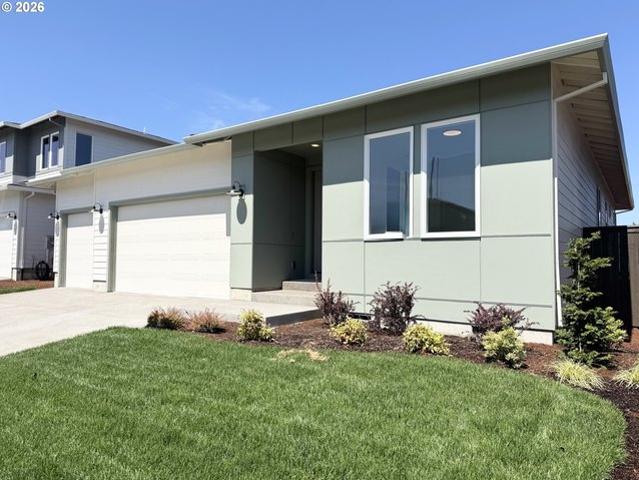 733 Magnolia Ave, Woodburn, OR 97071