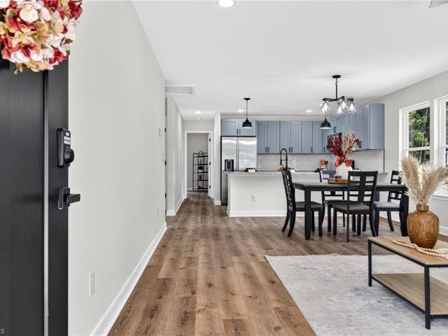733 Meadowgreen Village Drive