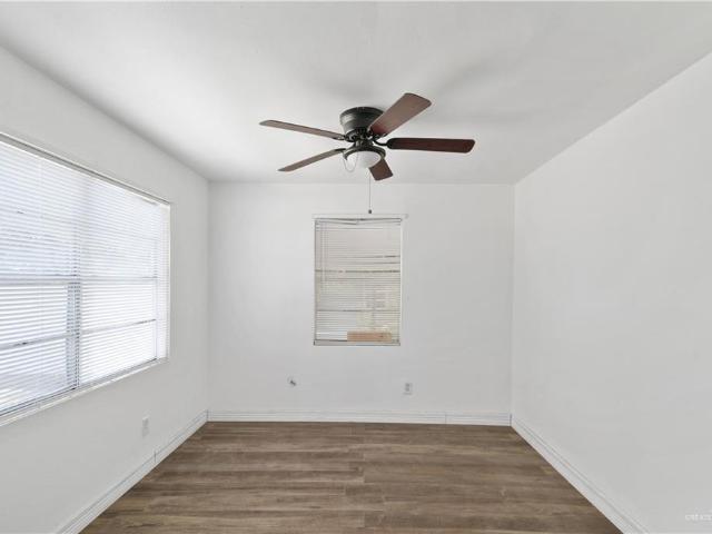 733 N Esperanza Street