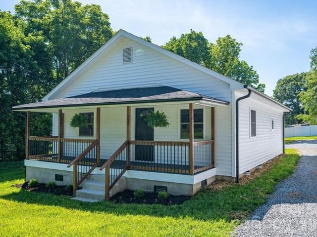 733 S Grove Street Ext, Lincolnton, NC 28092