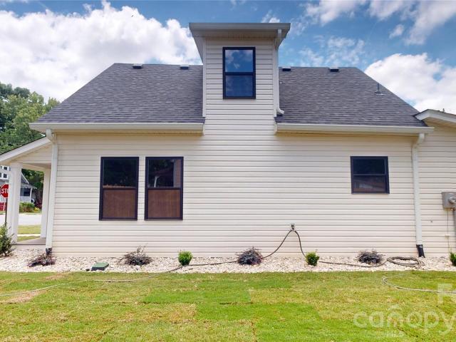 733 Spruce Street