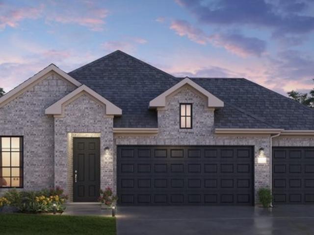 733 Stagecoach Dr, Dayton, TX 77535
