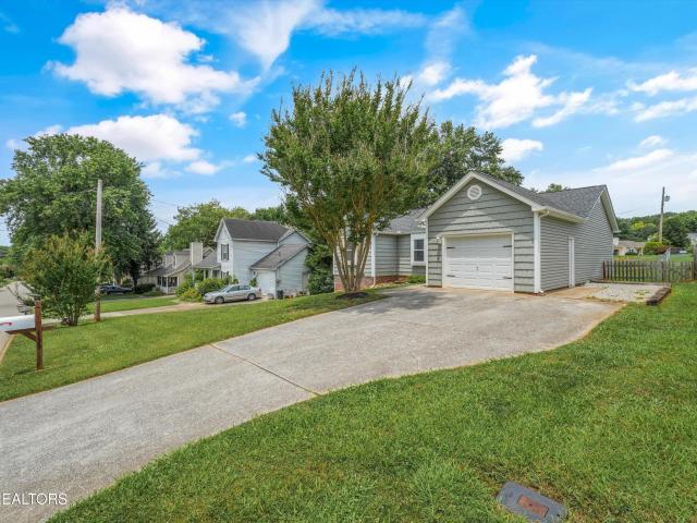 733 Summerdale Drive