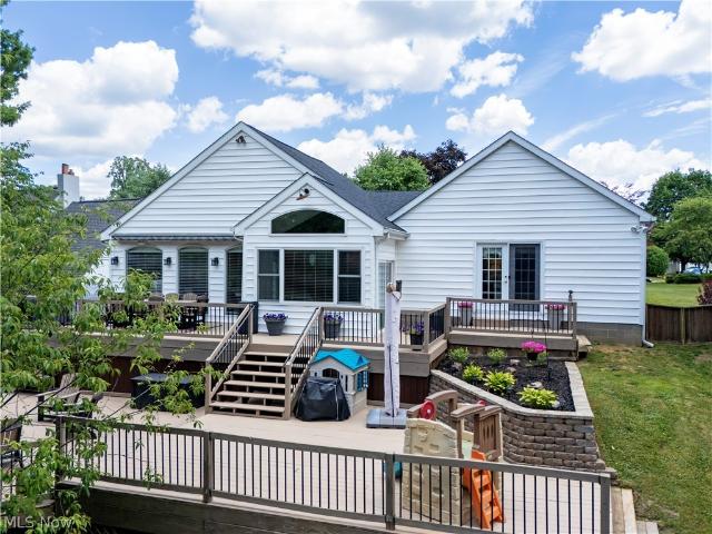 733 Phillips Road NE